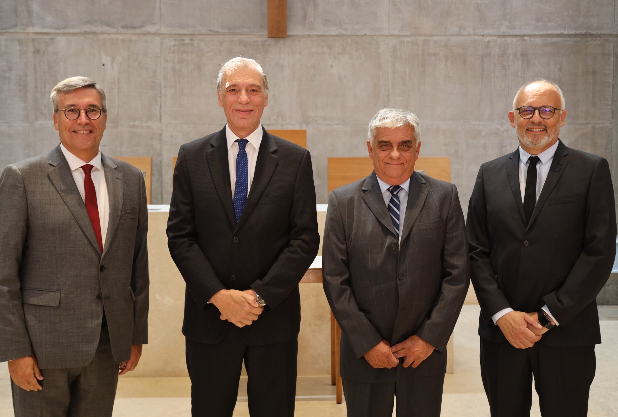 De izq. a der. Dr. Aras, Dr. Schiavone, Dr. Caviglia y Dr. Cetta